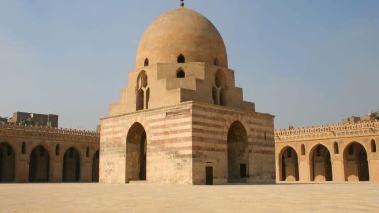 A Short Account of How Islam Began in Makkah and Was Completed in ...